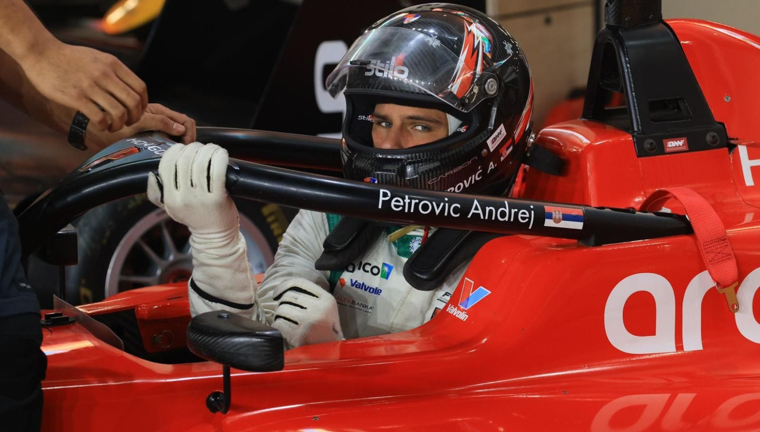 Srpski vozač u Formuli 4 - Automobilizam - Auto-moto - B92.sport - B92.net