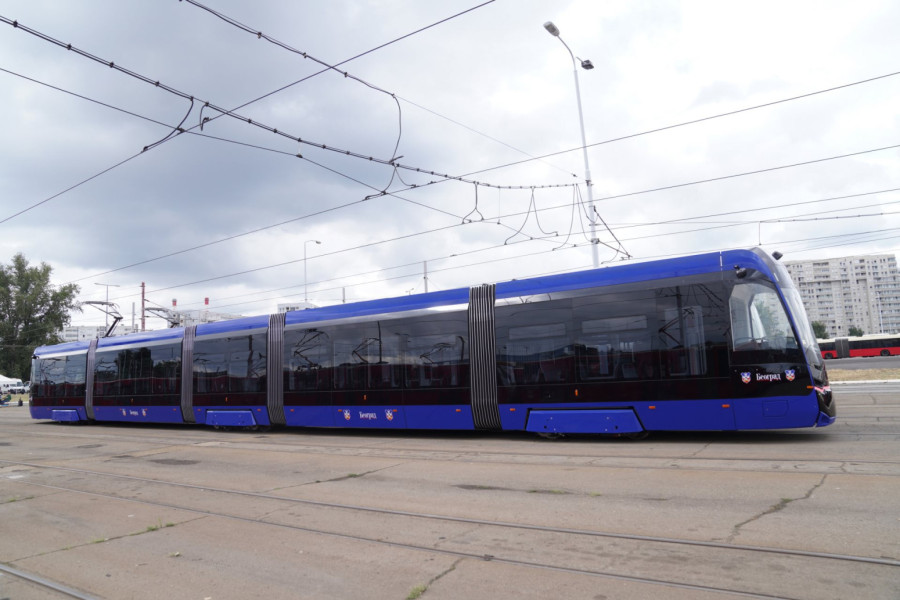 Ovako izgledaju novi tramvaji koji su stigli u Beograd: Od sutra prvi u saobraćaju FOTO - B92