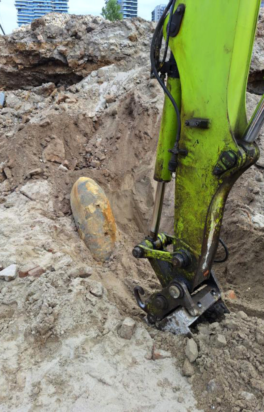 Bomba iz Drugog svetskog rata pronađena kod Beograda na vodi; Evo kada je uklanjanje FOTO - B92