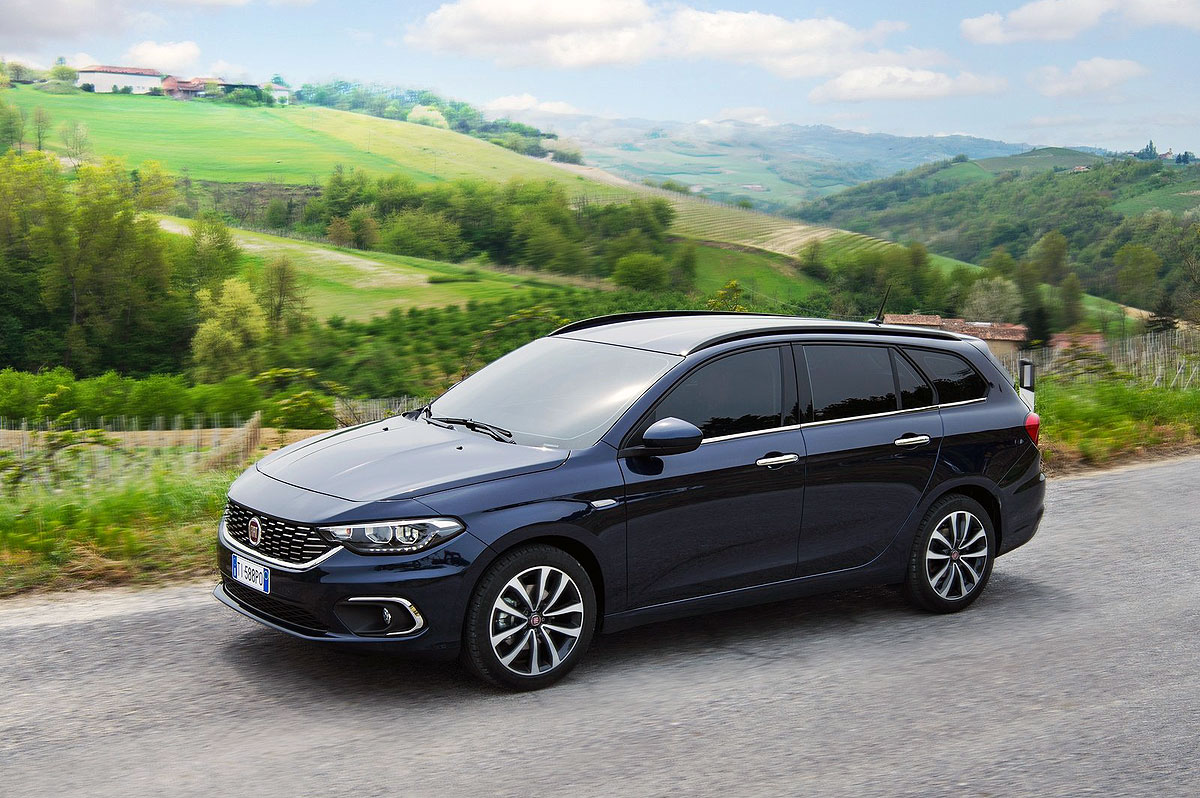 Povratak u kompakt klasu: FIAT Tipo hečbek i karavan - B92