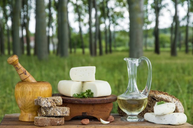 Da li se uopšte sećate šta je domaće? Čiji su srpski proizvodi? VIDEO - B92