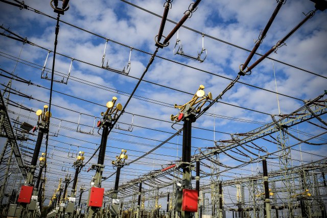 EPS Distribucija dobila zeleno svetlo za preuzimanje uređaja - B92