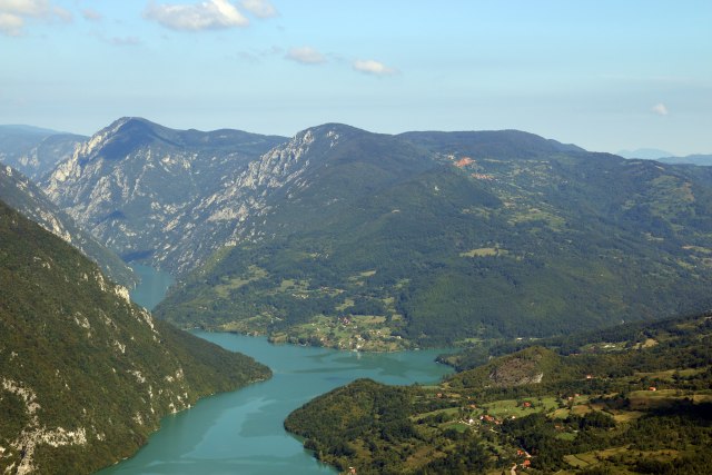 Jedna od najkraćih reka sveta: Razlog više da posetite ovaj deo Srbije ...