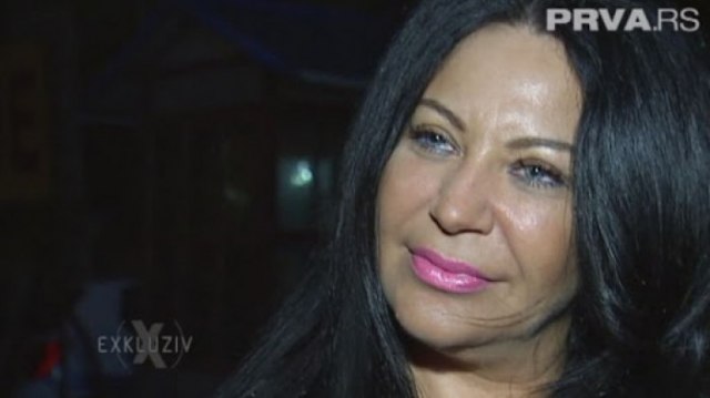 STOJA KARDAŠIJAN - porede je sa majkom Kardašijanki: Pevačica skroz ...