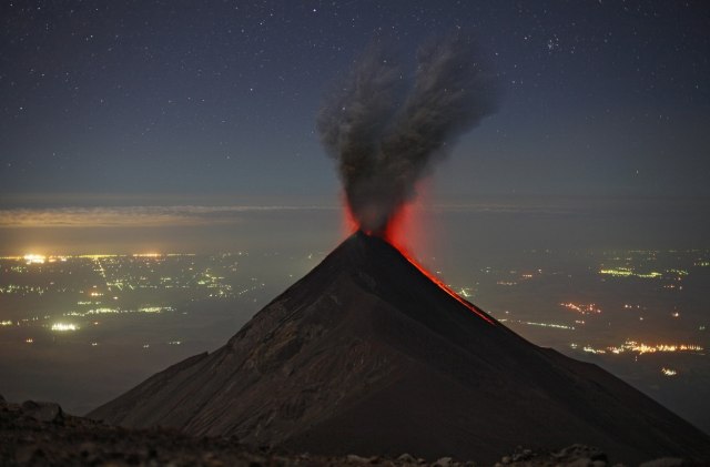 Vulkan aktivan svakih 15 minuta postao sve popularnije odredište za ...
