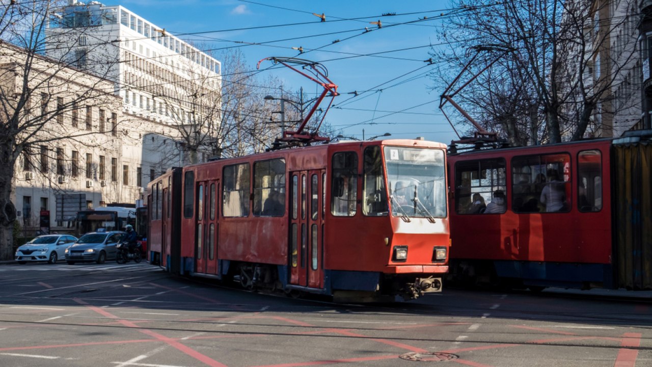 Tramvaji ponovo idu redovnom trasom - Beograd - Servisne informacije - B92 Lokal