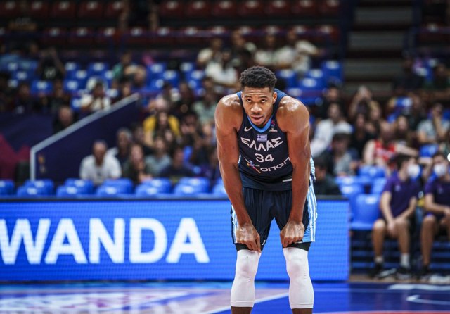 Adetokumbo u bolovima VIDEO - B92 sport