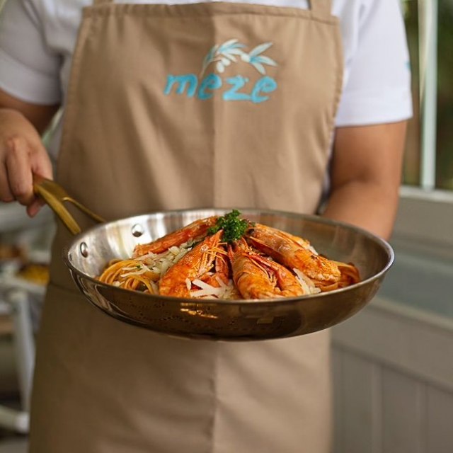 Kad Grčka zamiriše na beogradskom bulevaru: Restoran "Meze" - gde čula ...