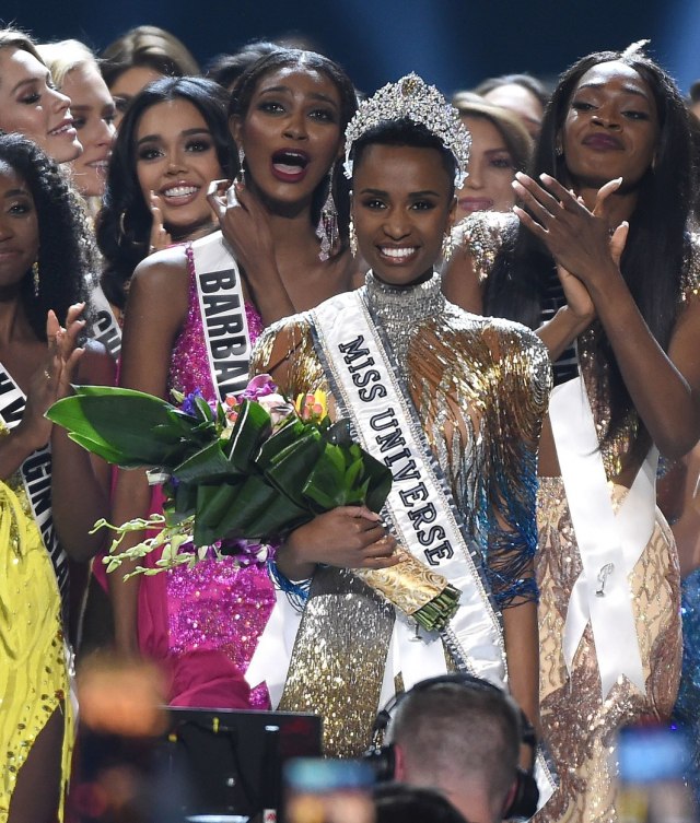 "Urnebesno": Video sa izbora za Mis postao hit zbog jedne lepotice VIDEO - B92