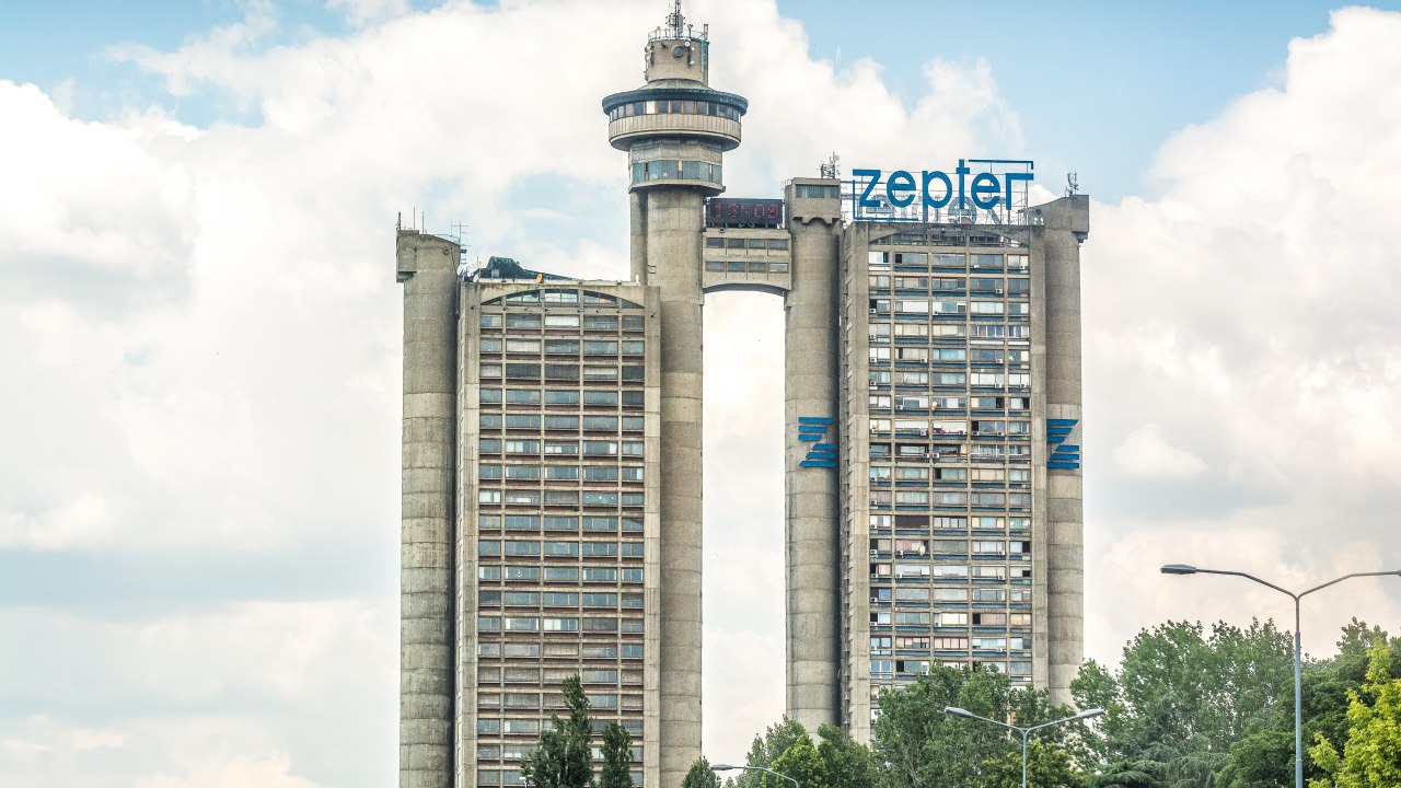 Prodata Geneks kula za više od 20 miliona evra - Beograd - Ekonomija ...