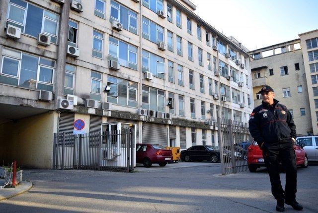 Zgrada Osnovnog suda u Crnoj Gori pod pojačanim merama obezbeđenja ...