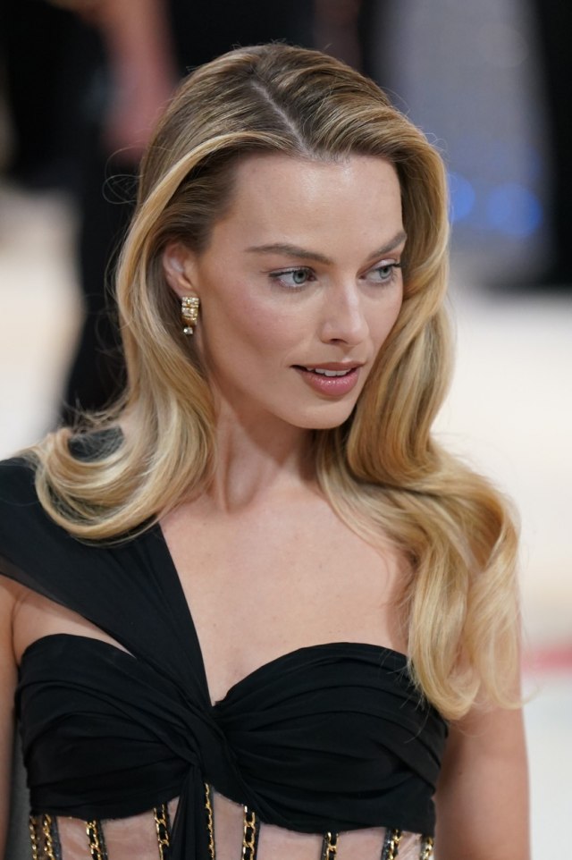 Margo Robi pokazala kako se nosi jedan od najpopularnijih trendova ove ...