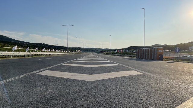 Otvorena najveća petlja u Srbiji: "Vreme je da gledamo u budućnost ...