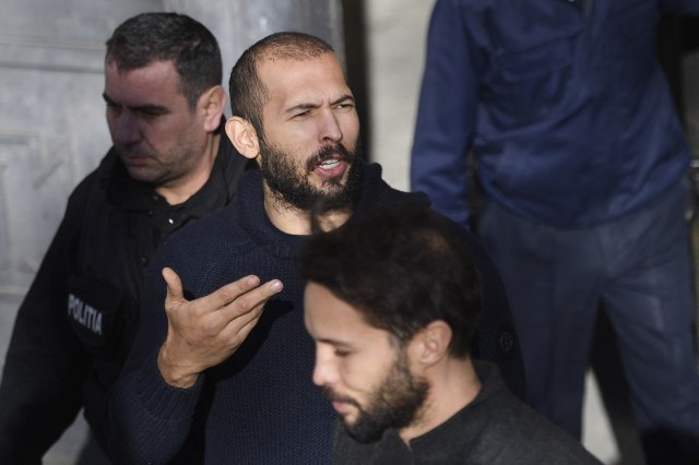 Endru Tejt javno isprozivao princa Harija: "On je jadan i nesrećan, kod ...