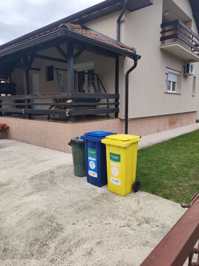 Ekostar pak obezbedio opštini Trstenik 1.750 kanti za reciklažu u ...