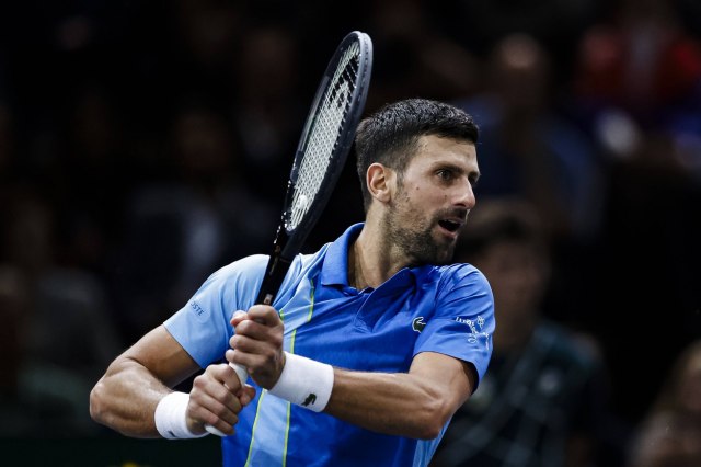 Novak baletan, fudbaler, ali i ozbiljan radnik VIDEO - B92 sport