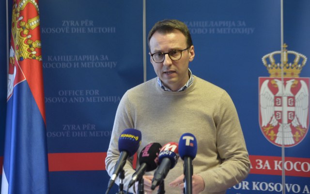 Prikupljeni potpisi za smenu lažnih gradonačelnika u Kosovskoj ...