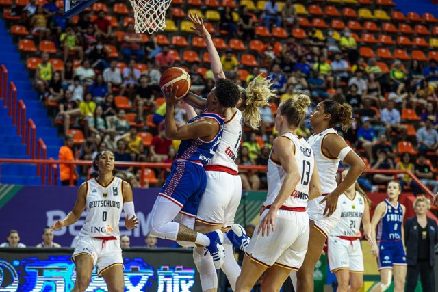 Srbija se vratila, pa stala – poraz na startu pohoda na OI! - B92 sport