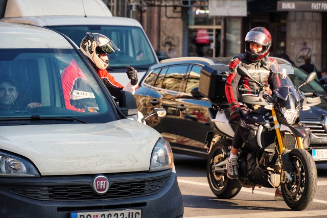 Natprosečno toplo - B92