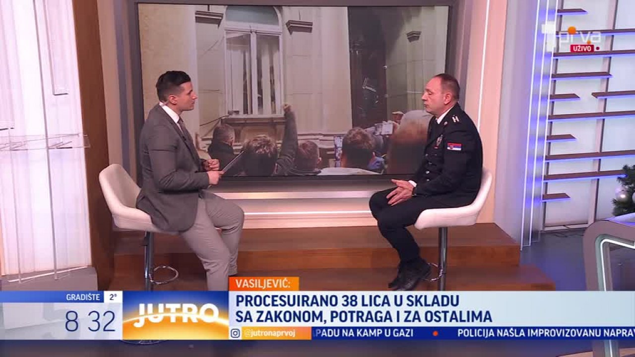 Vasiljević o neredima u Beogradu - B92